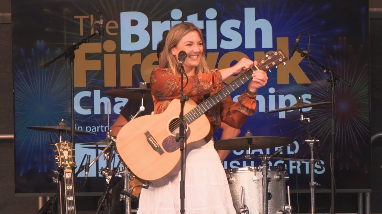 Rue - All Kinds Of Ways (Live at The British Fireworks Championships ...