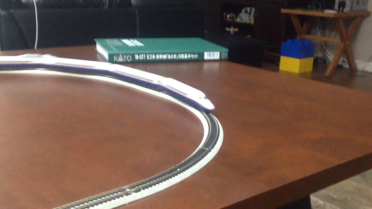 N scale bullet train - YouTube