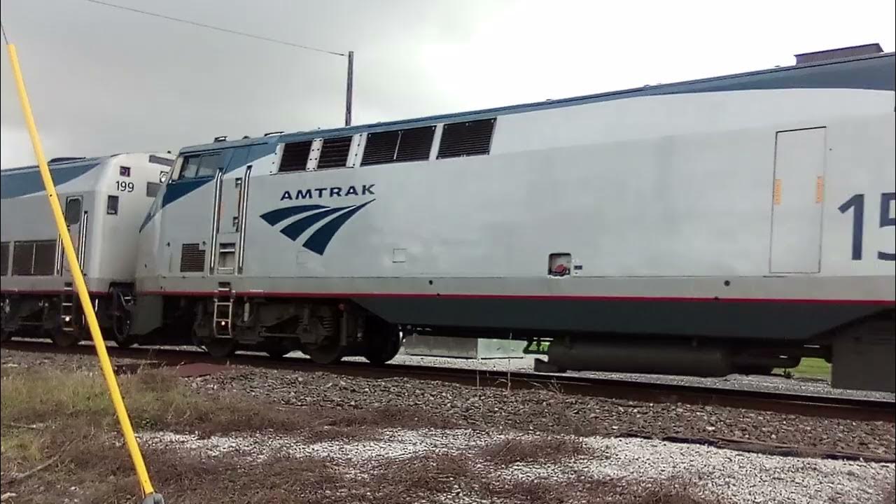 amtrak sunset limited #1 199 and 153 heading to lake Charles on 12/28/24 in Lafayette La. - YouTube