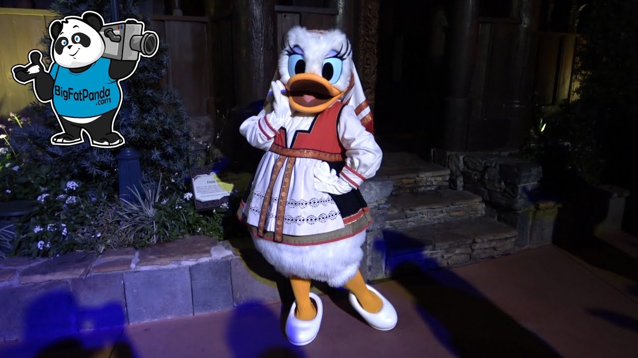 Daisy Duck in Norway - Rare Character Clothing - Meet & Greet - Epcot ...