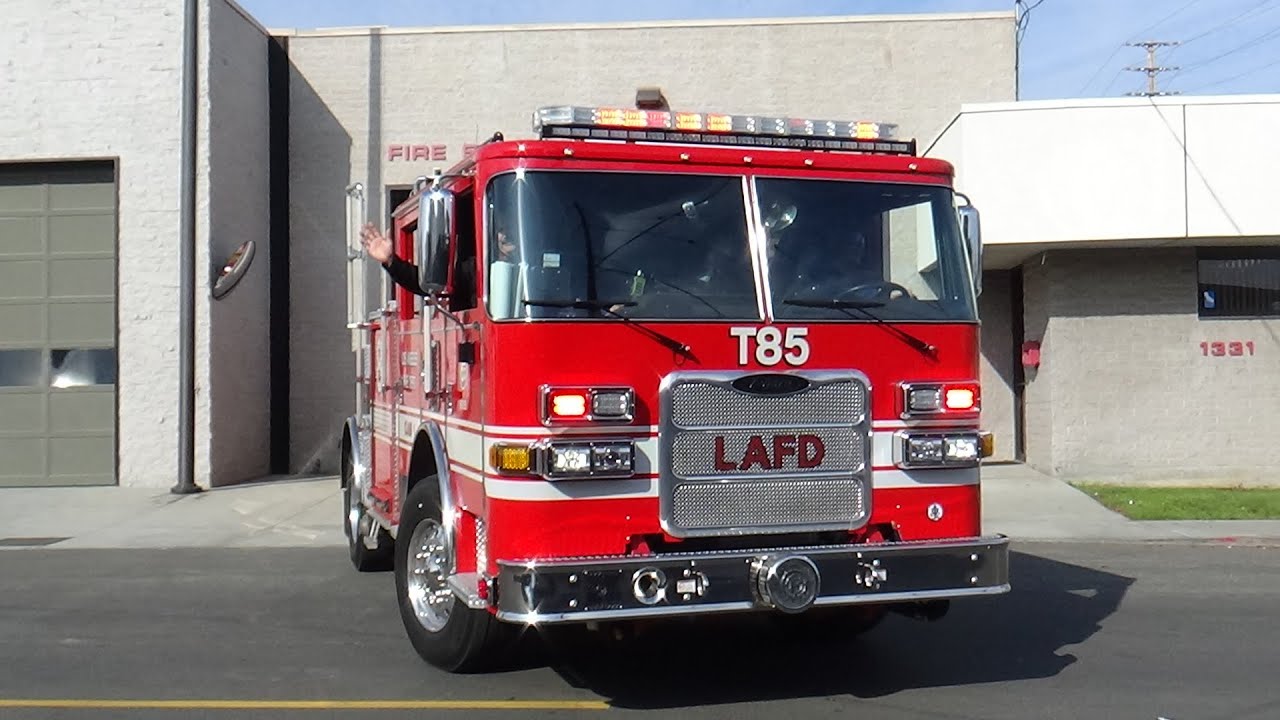 LAFD Truck 85 Responding - YouTube