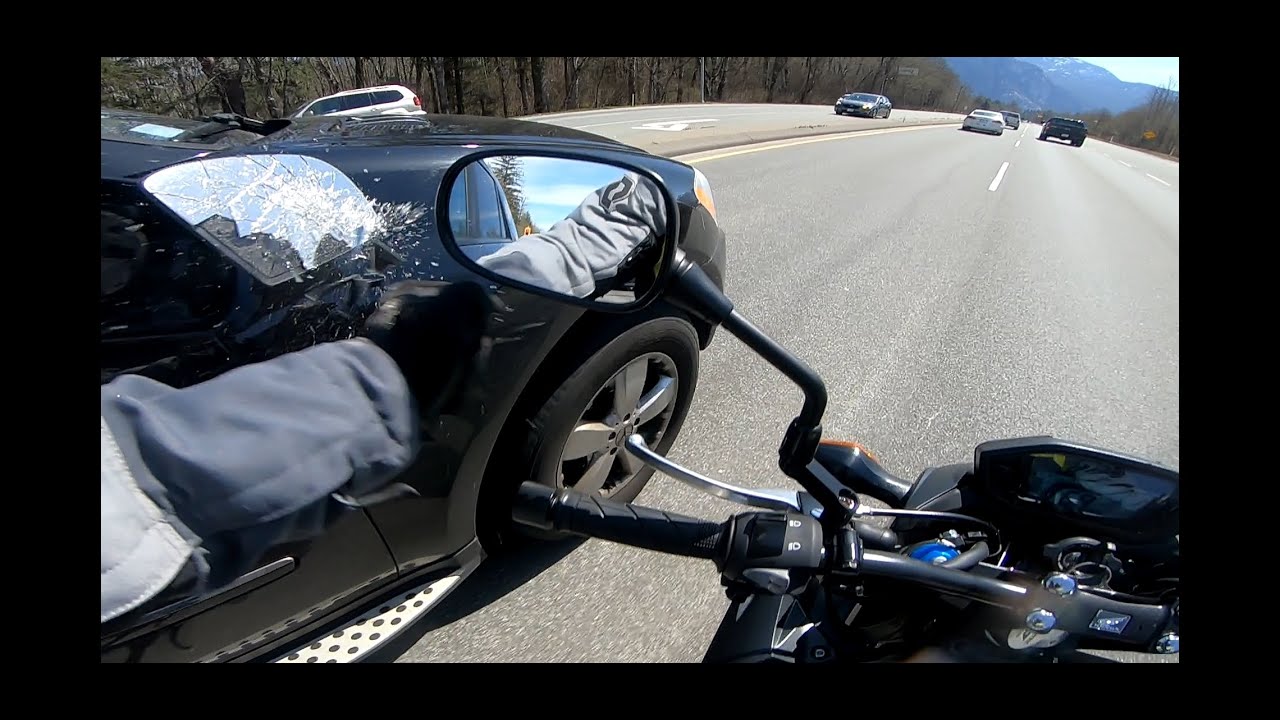 Mirror smash car chase - YouTube