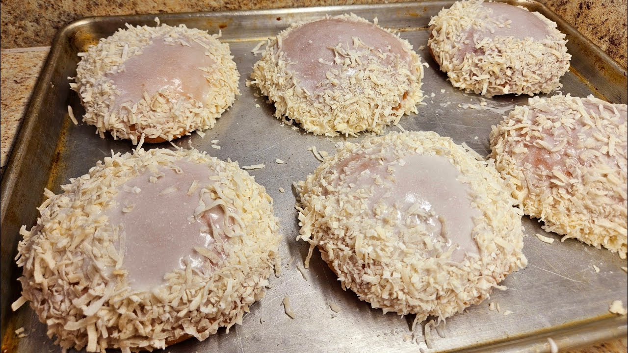 como hacer este riquisimo pan con coco y cobertura - YouTube
