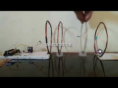Wireless power transmission by magnetic resonance coupling - YouTube