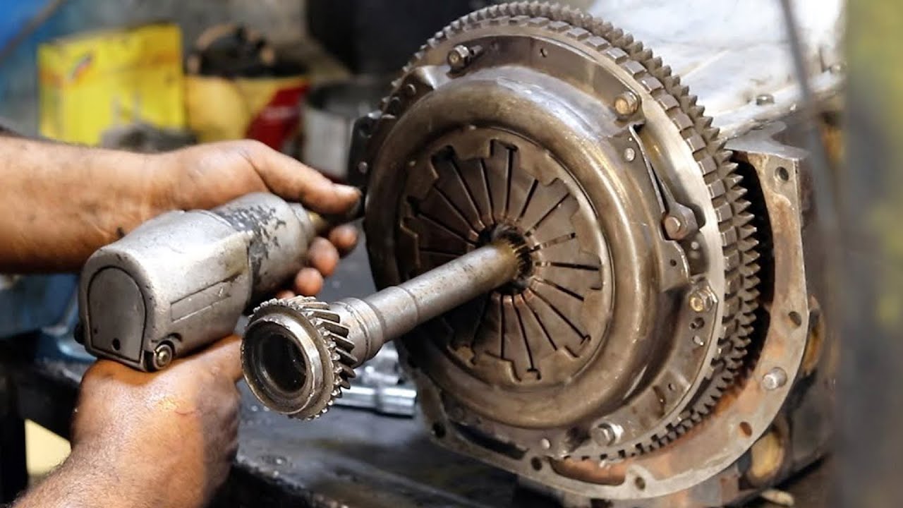 How To Replace the Clutch Disc And Car Pressure Plate - YouTube