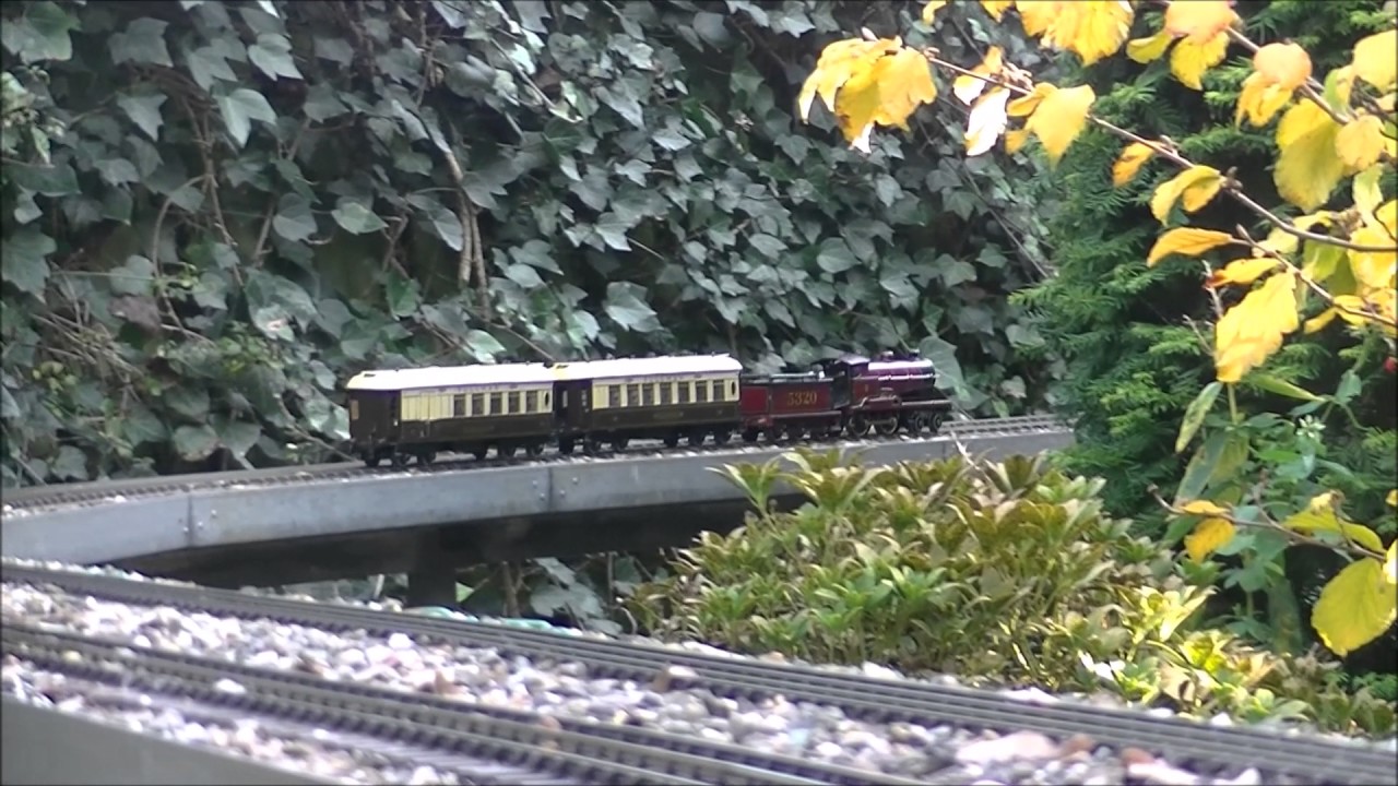 BING Mercury clockwork locomotive with Hornby Pullman cars - YouTube