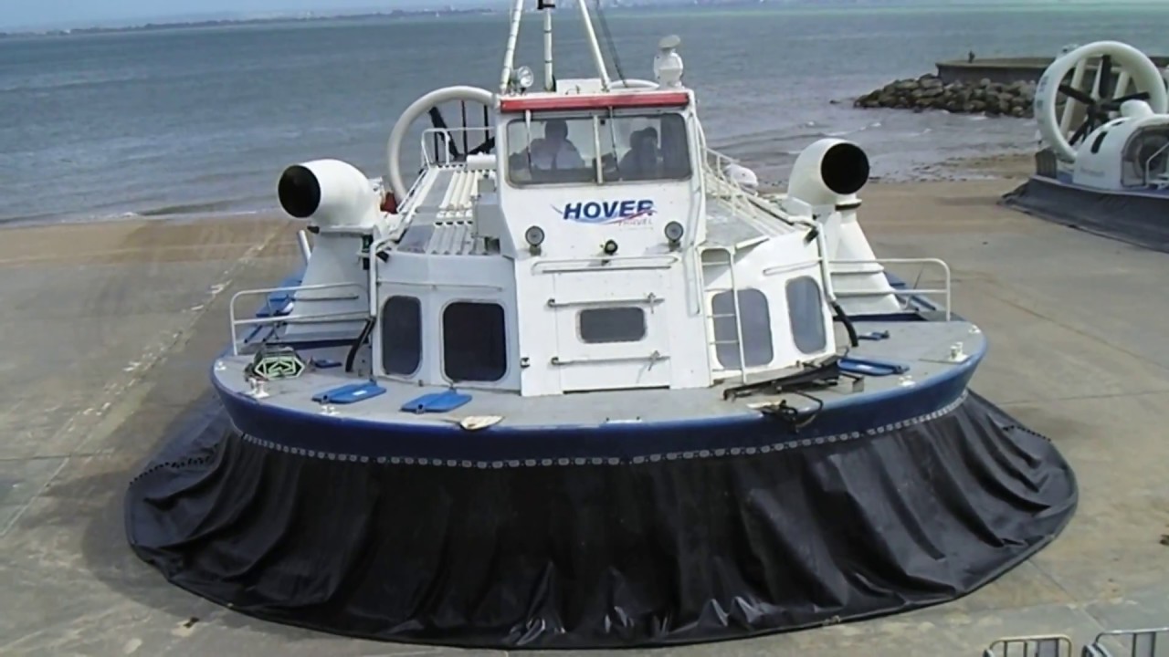 Hovertravel `Freedom 90` Blast Off at Ryde, Isle Of Wight - YouTube