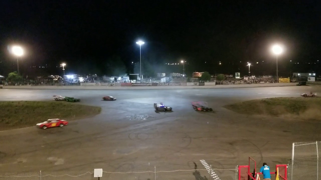 INSANE Figure 8 Racing State Line Speedway IDAHO - YouTube