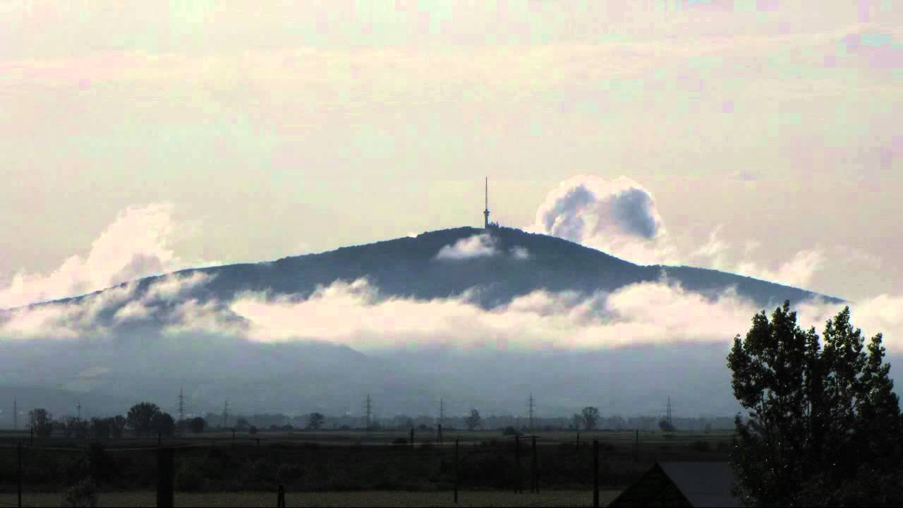 Tokaj, Kopasz hegy eső után - YouTube