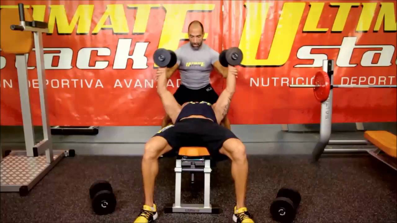 ENTRENAMIENTO HOMBROS: Part4. Press militar en multipower. - YouTube