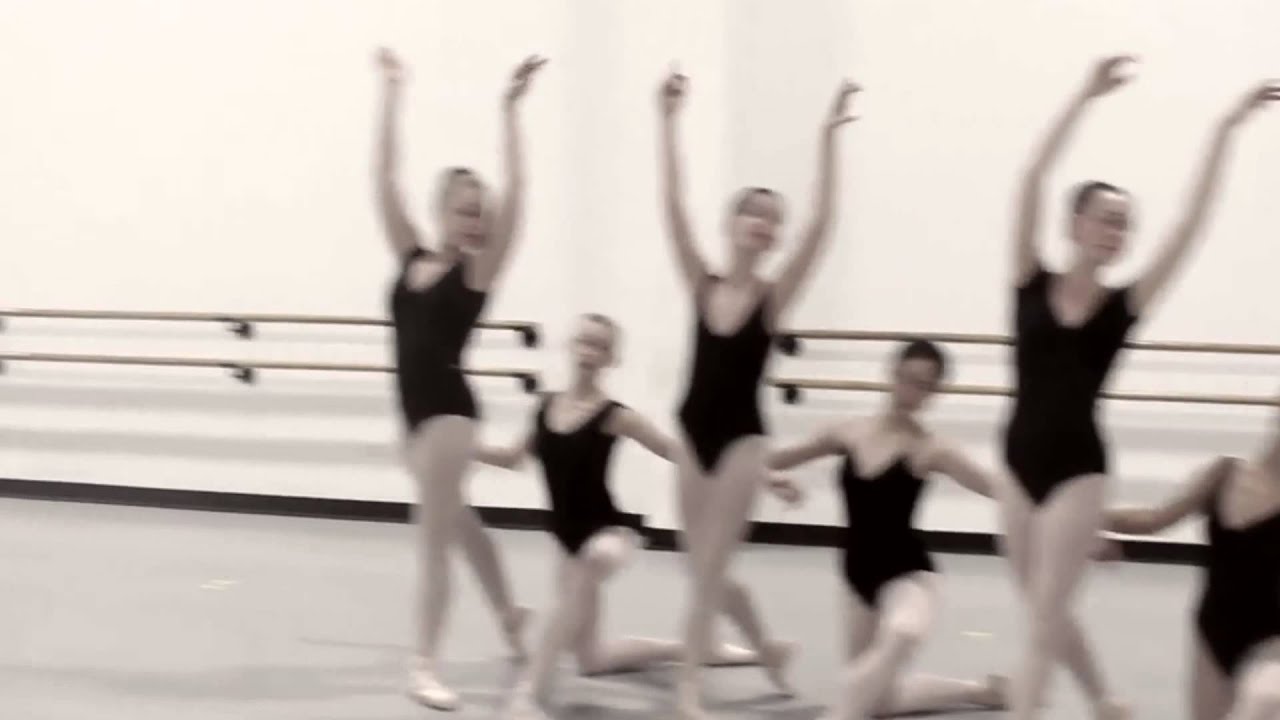 Eglevsky Ballet - Les Sylphides - YouTube