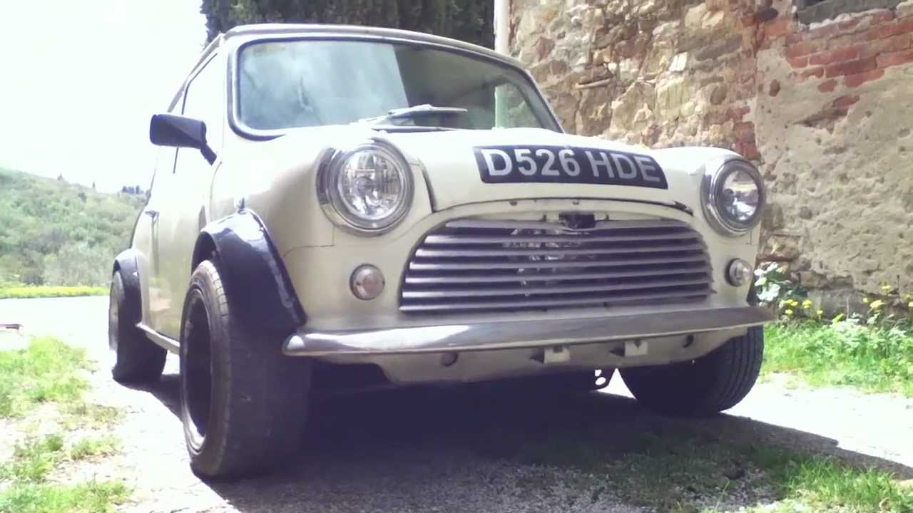CLASSIC MINI SOUND!! ( ITALIAN JOB) - YouTube