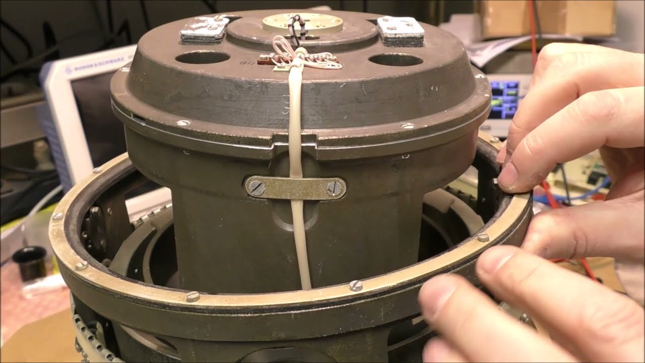 LDM #250: Soviet tank gyro compass - Part 1: teardown - YouTube