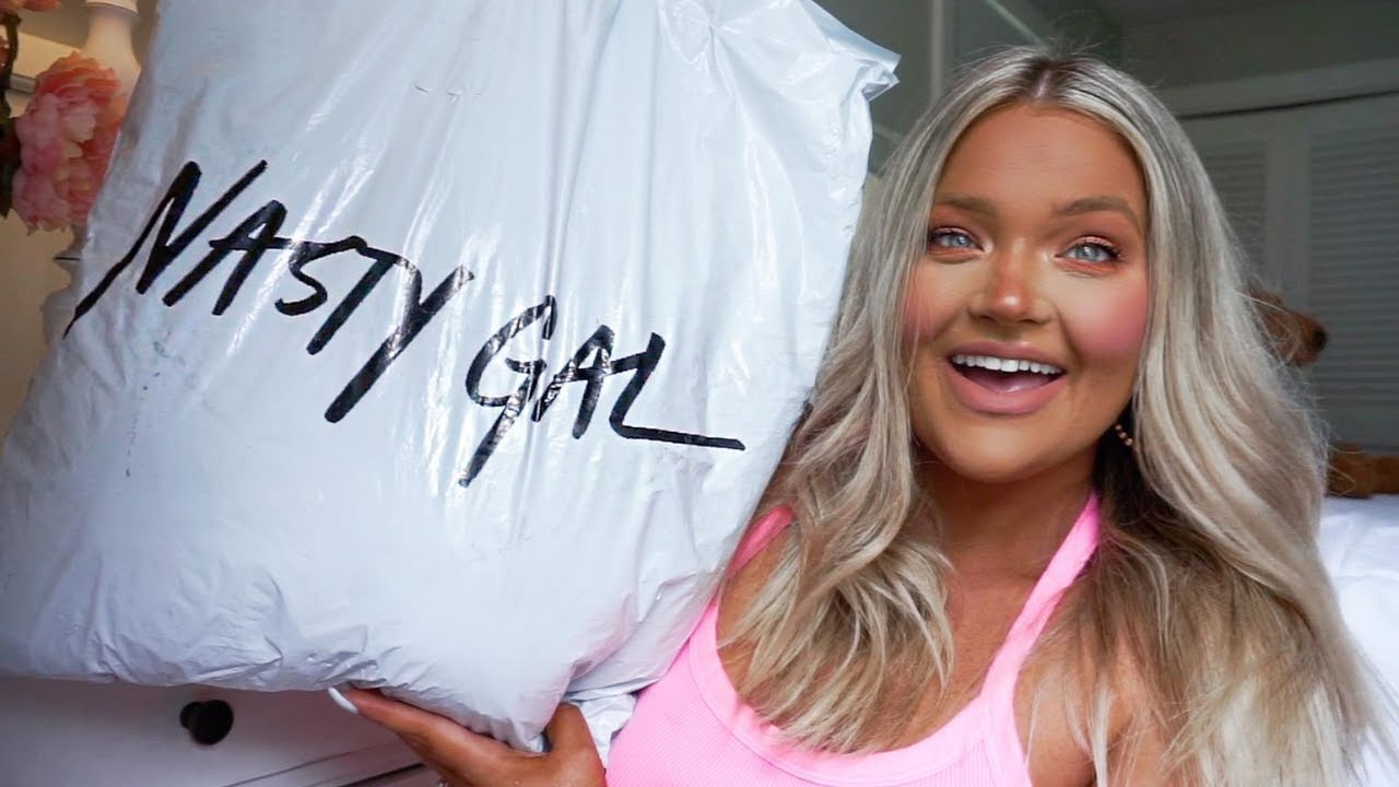 NASTY GAL HAUL | Isabel Galvin - YouTube