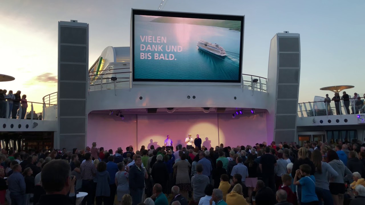 Aidamar 2019. Verabschiedung vom Kapitän Jörg Miklitza - YouTube