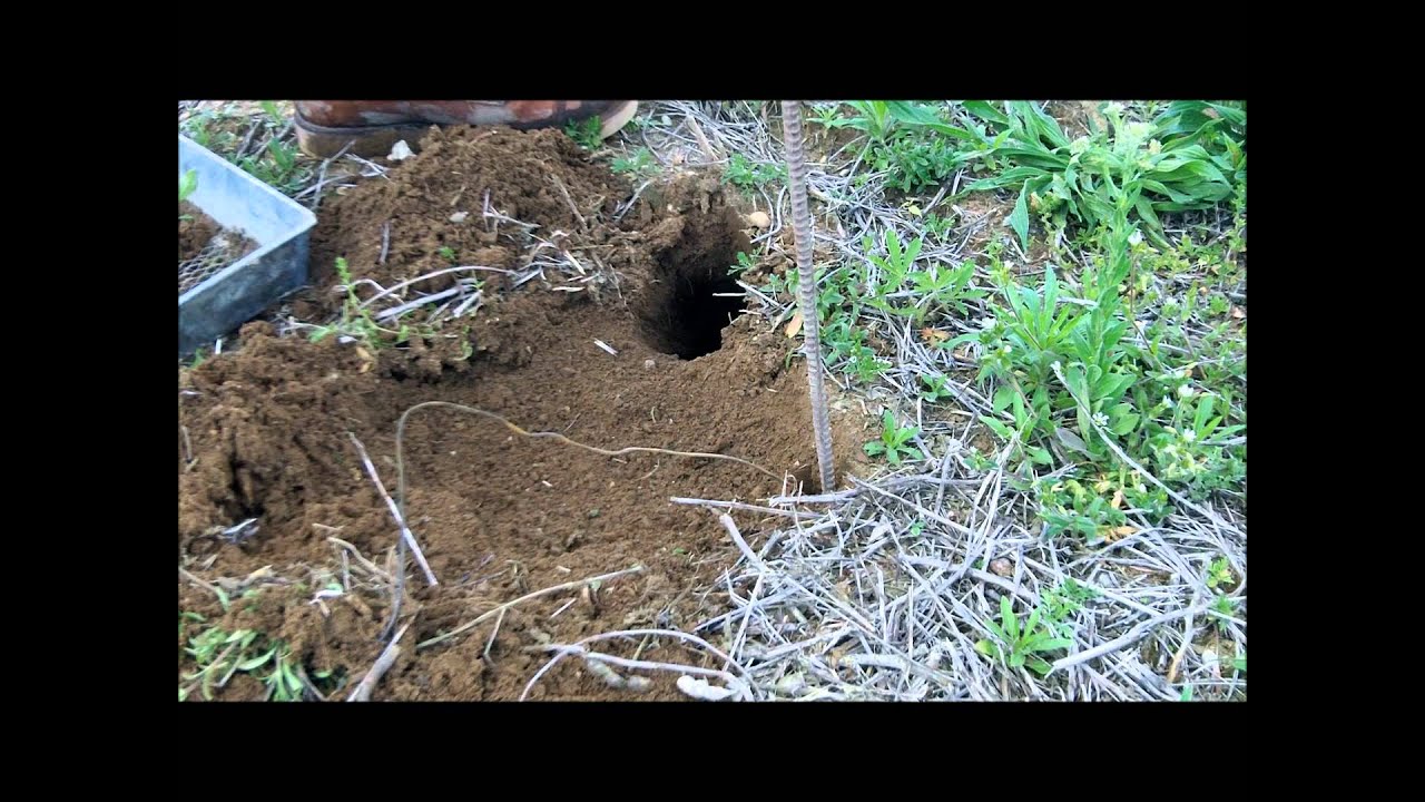 How to make a dirt hole set - YouTube
