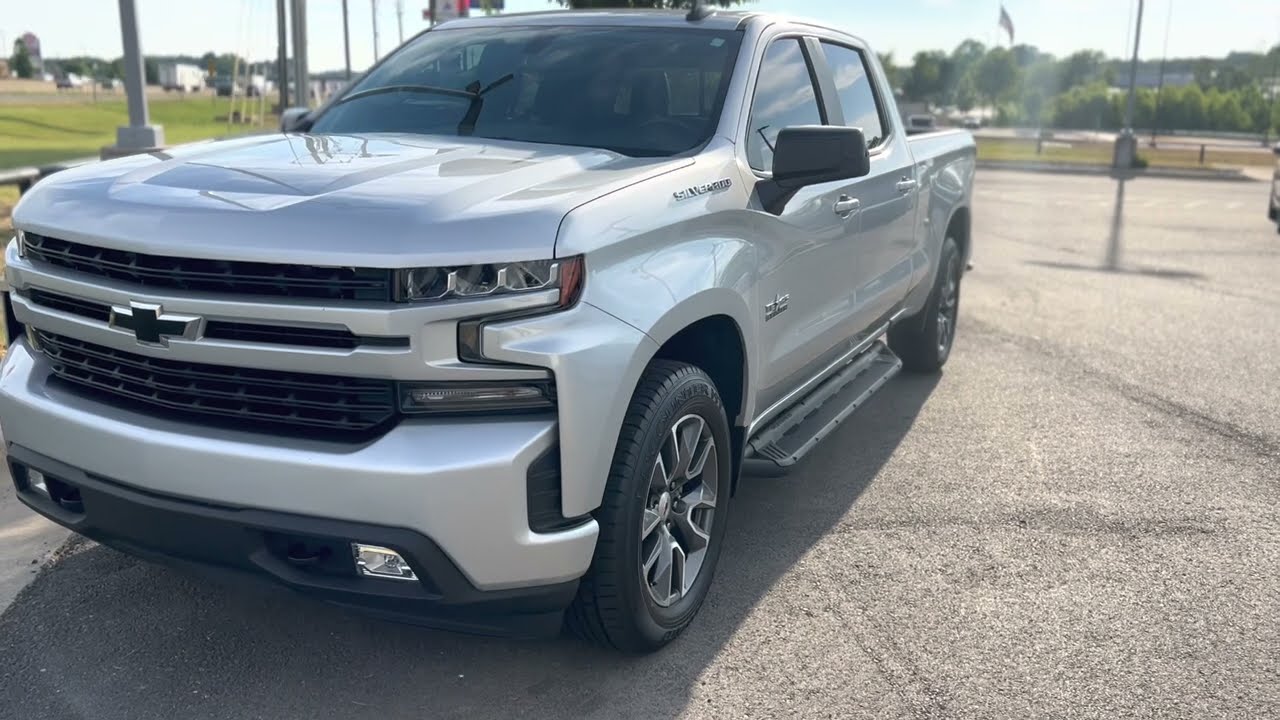 2020 SILVERADO RST - YouTube