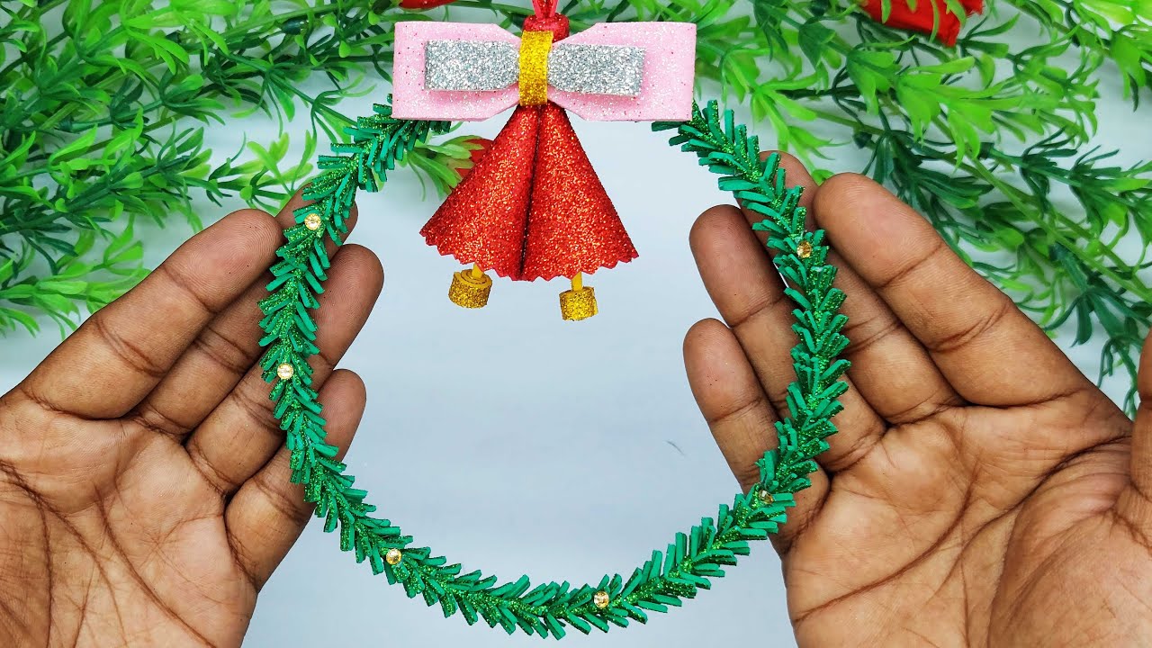 Most Beautiful Christmas Wreath - Low Budget Christmas Wreath Making at ...