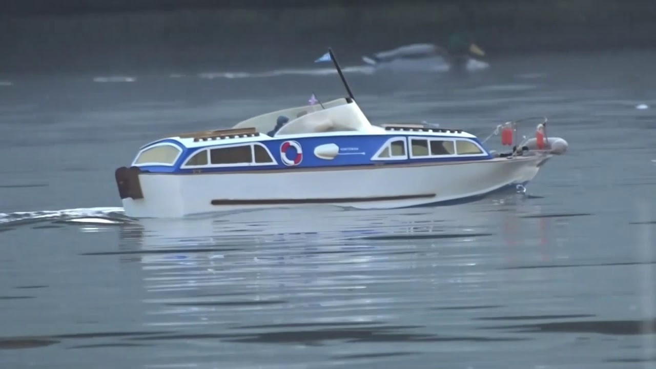 RC Sailing :- No.73 - Huntsman 31 - YouTube