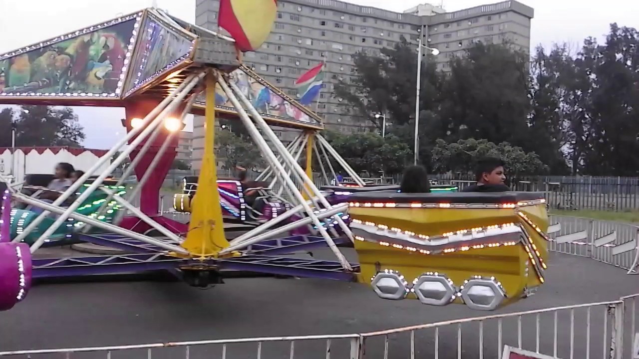 The Scrambler Ride At Fair | Reviewmotors.co