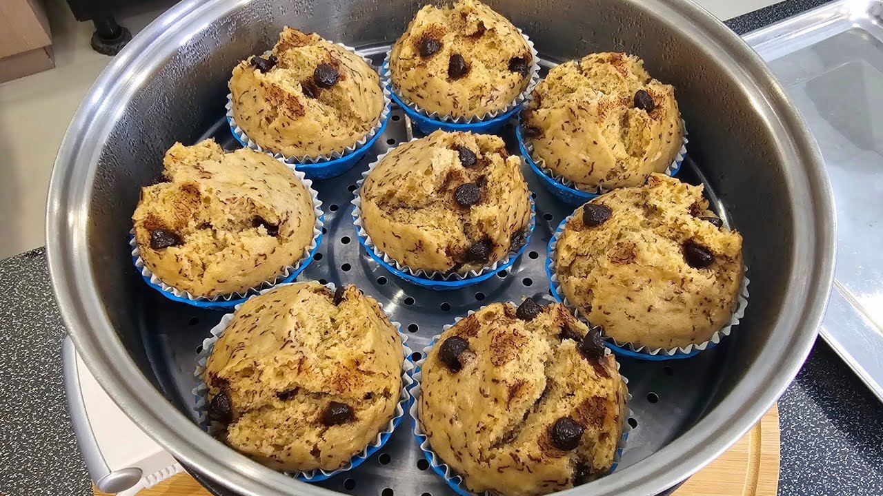 Steamed Banana Cupcakes | No oven cupcakes recipe - YouTube