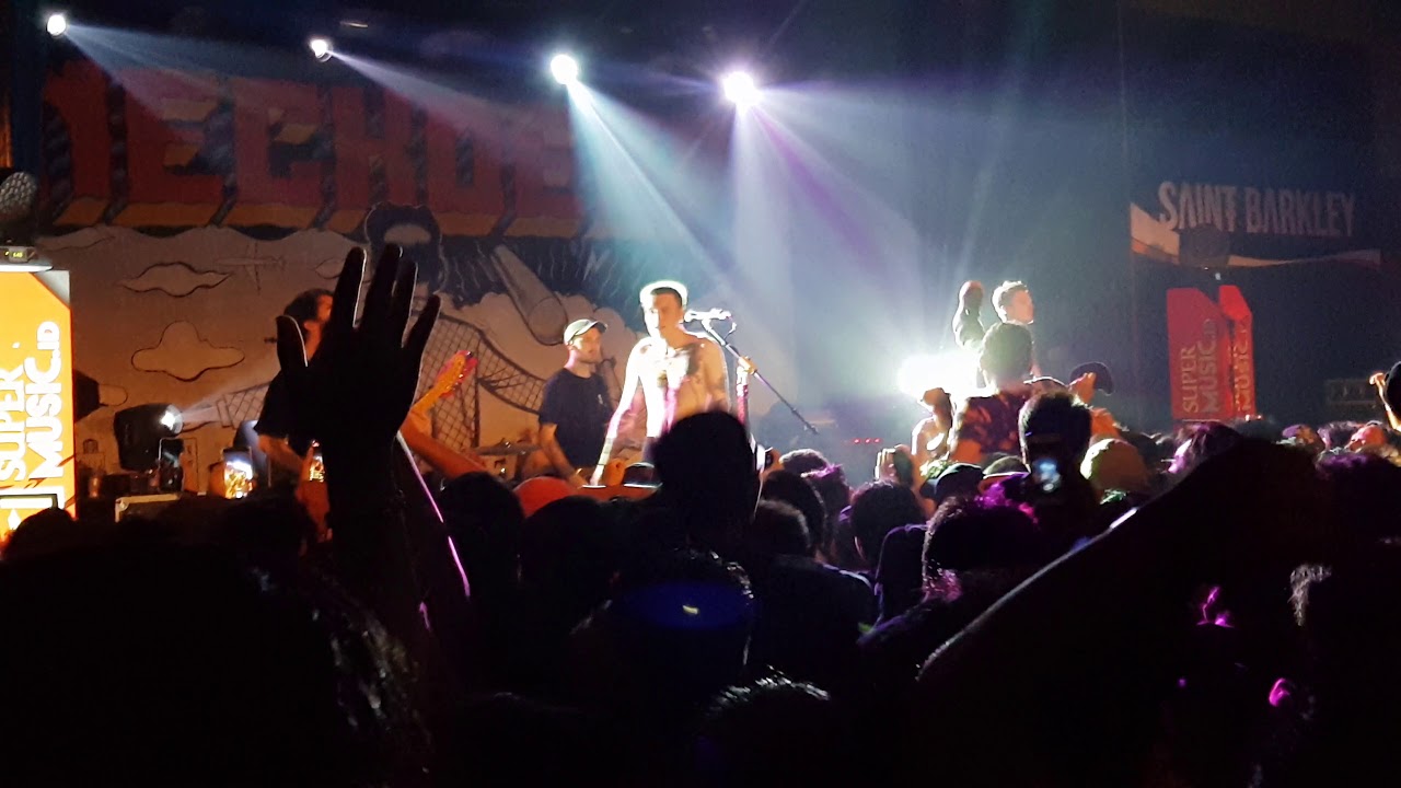Neck deep - Gold steps (Live in jakarta 2018) HD - YouTube