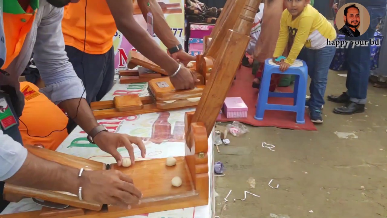 কিভাবে রুটি মেকারে রুটি বানানো যায় দেখুন।How to use and Make ruti in ...