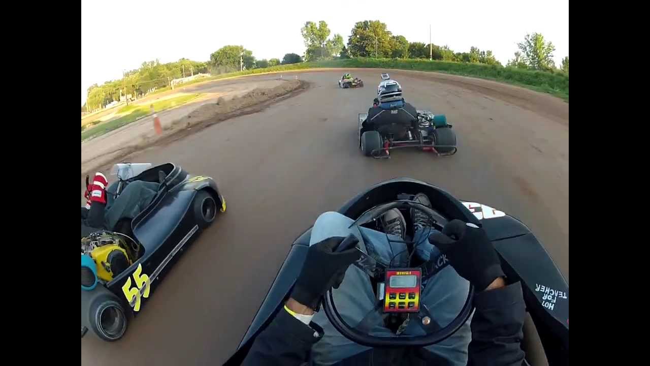 Paradise Speedway. 5 at the finish! Clone Light race w/ a close finish ...