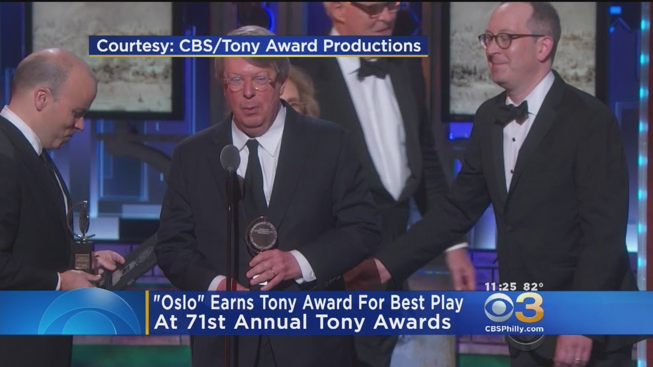 'Oslo' Earns Tony Award For Best Play - YouTube