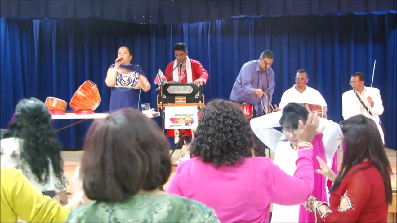 Mala Samaroo n Baithak Gana Warriors 'Ho Laal Meri' song - YouTube