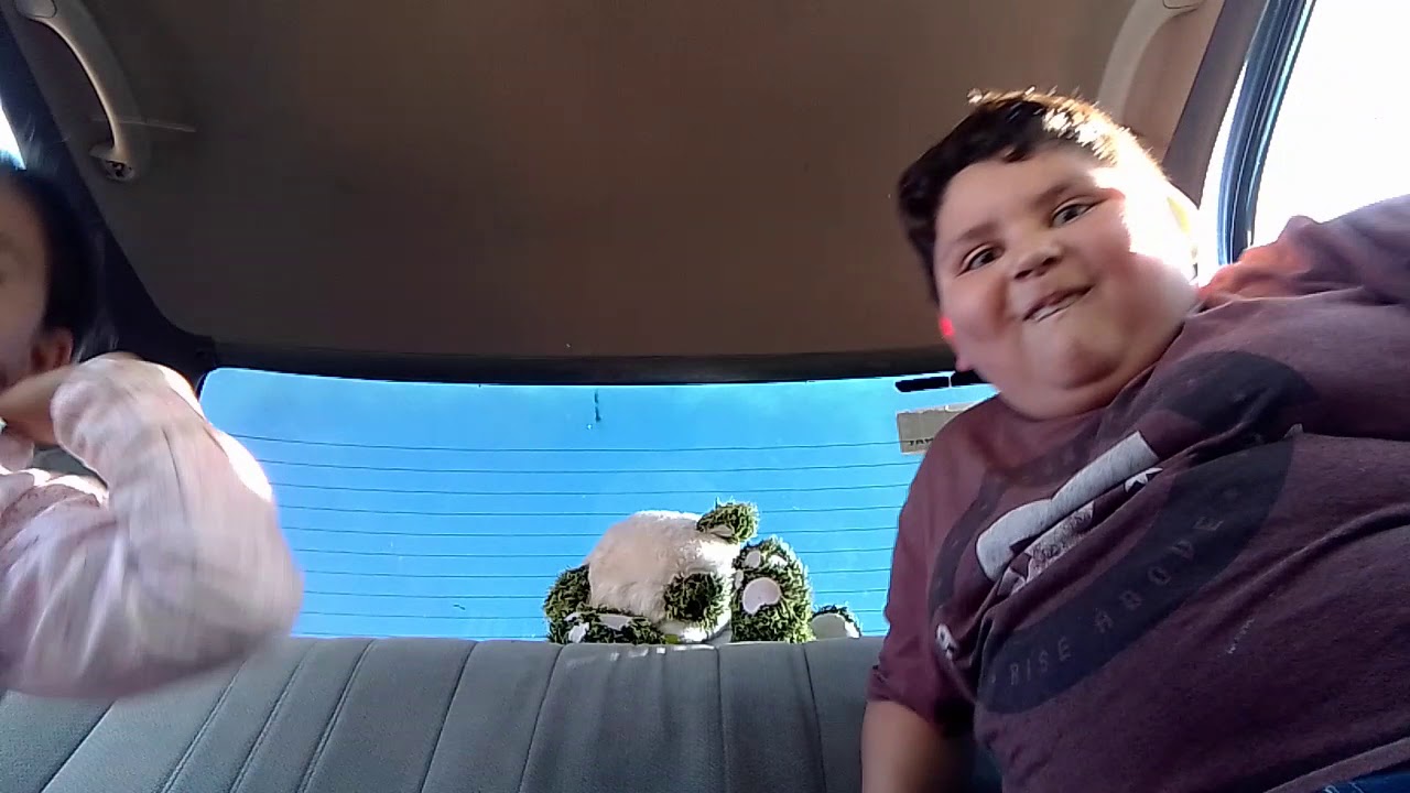 Peluche endemoniado - YouTube