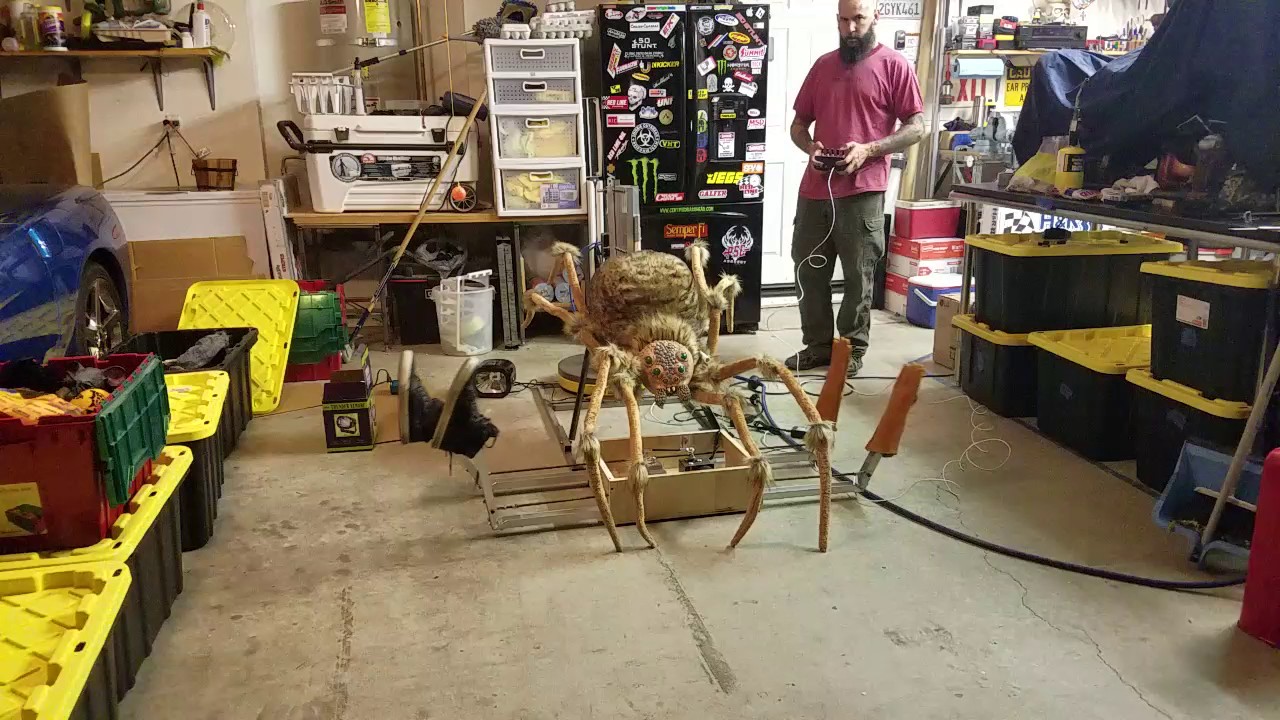 Jumping spider prop - YouTube