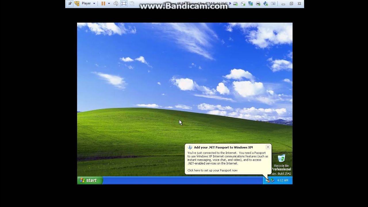 Microsoft Whistler Professional (Windows XP Pre-RTM) Build 2542 on ...