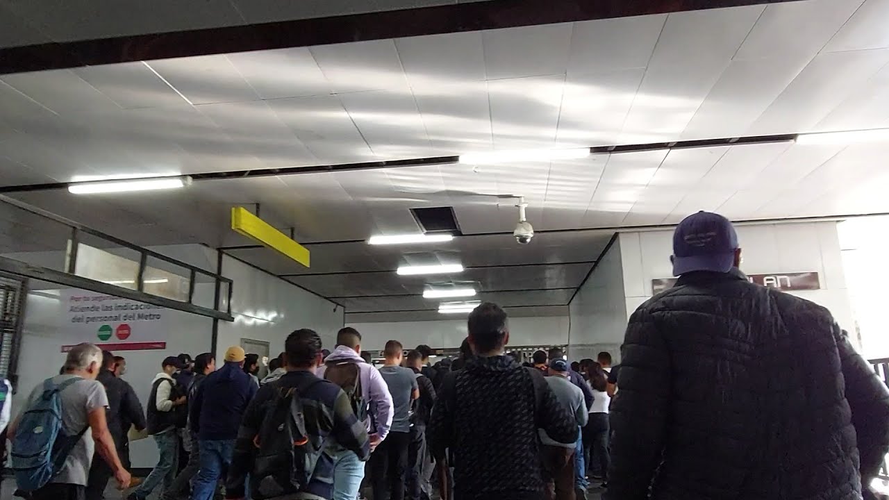 METRO PANTITLAN en HORA PICO (Línea 9) - Cuanto Tardas en Entrar a la ...