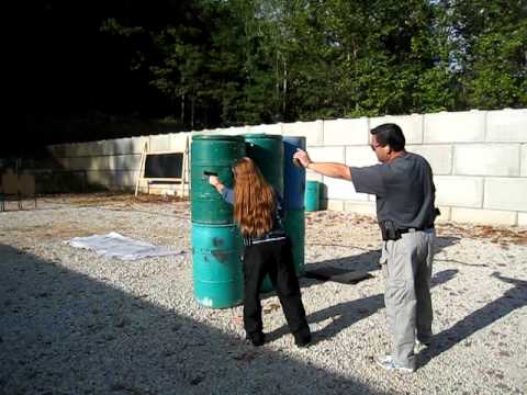 Emily Stricklin practices one-handed shooting from cover ARPC IDPA TIPS ...