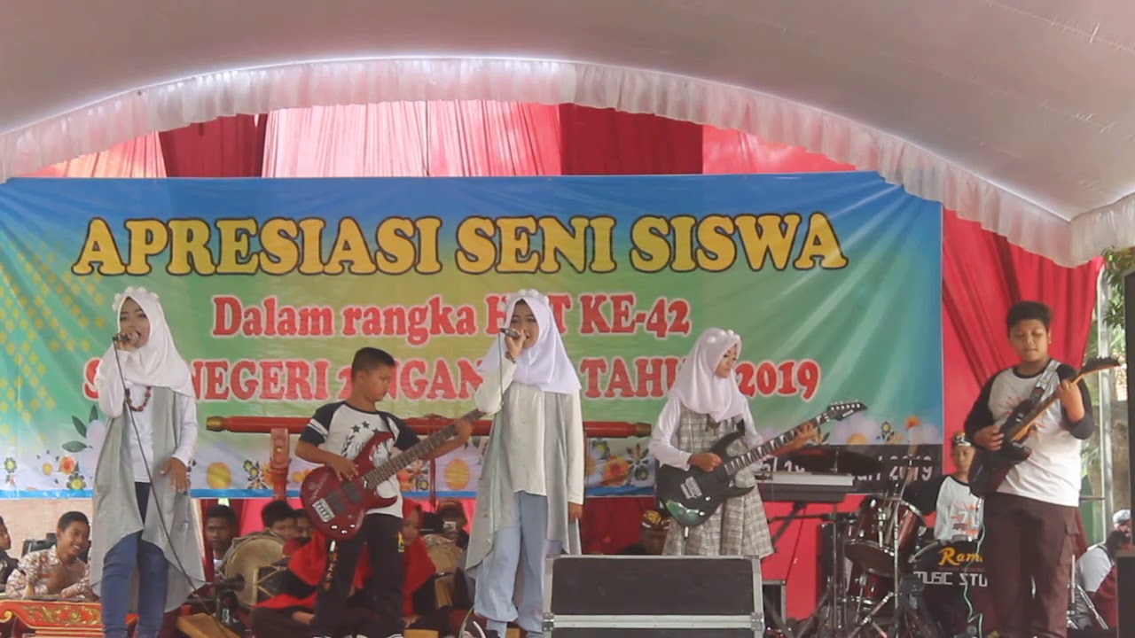 Grub Band Kelas VII ARPEDA - YouTube