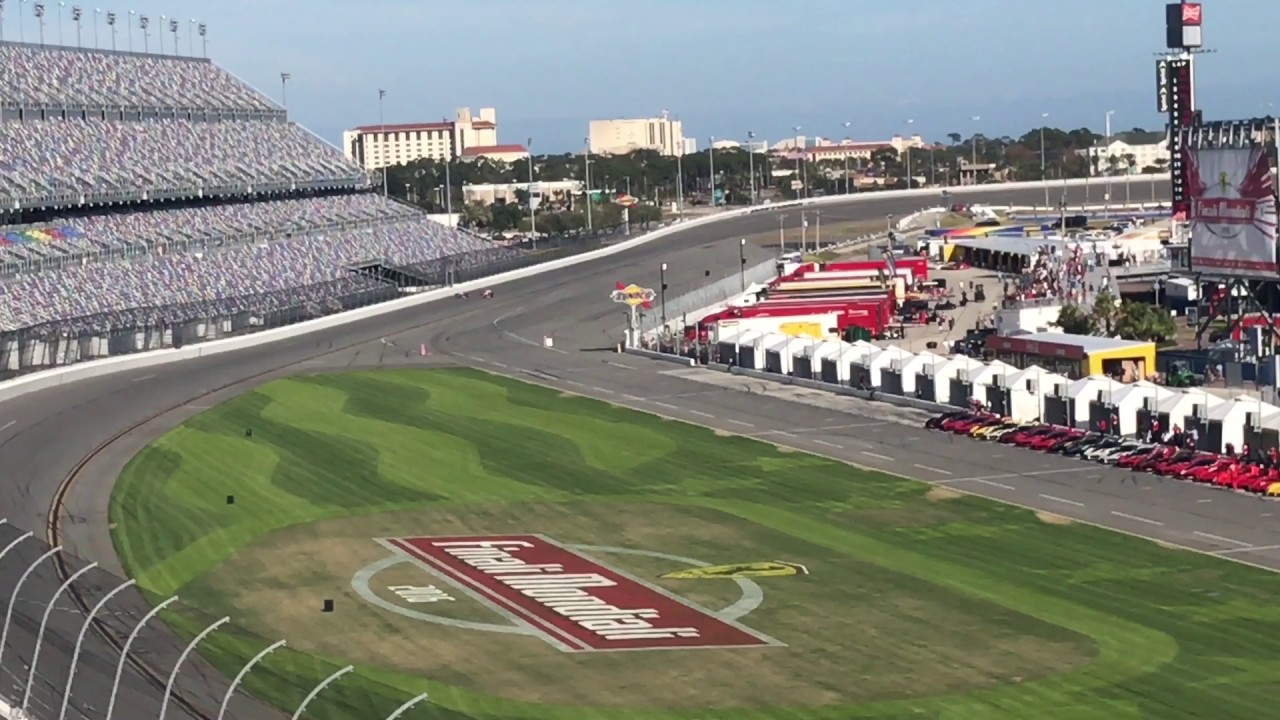 Ferrari F1 lap Daytona - YouTube