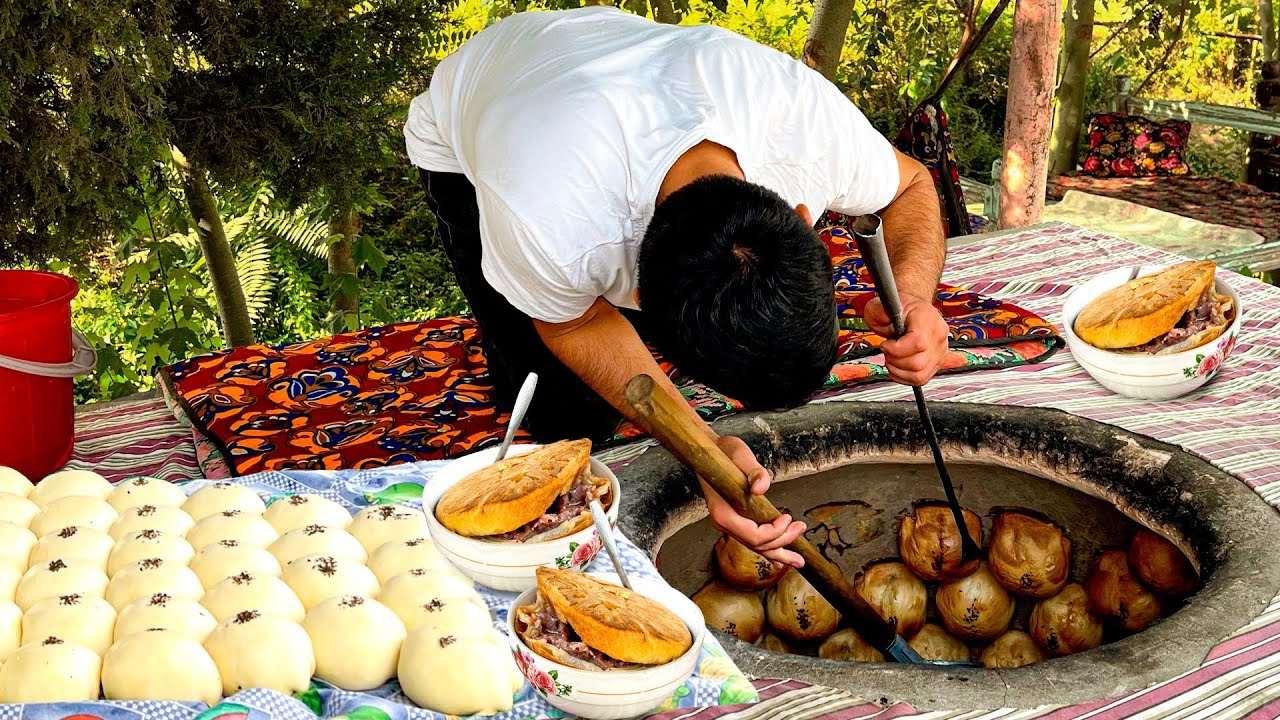Unique taste and appearance of Uzbek samosa l The king of street food ...