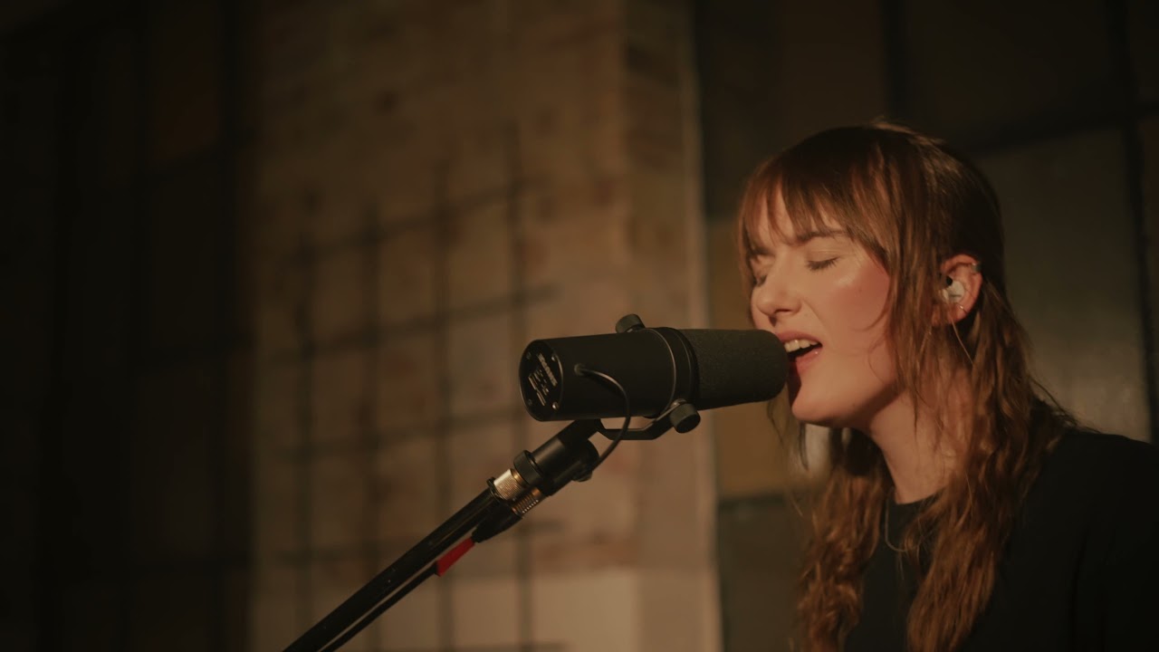 Elba Rose - dance (Live at Sunset Studios) - YouTube