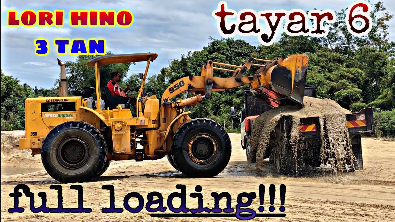 LORI HINO 3 TAN LOADING PASIR KOTOR || loader 950 catepillar - YouTube