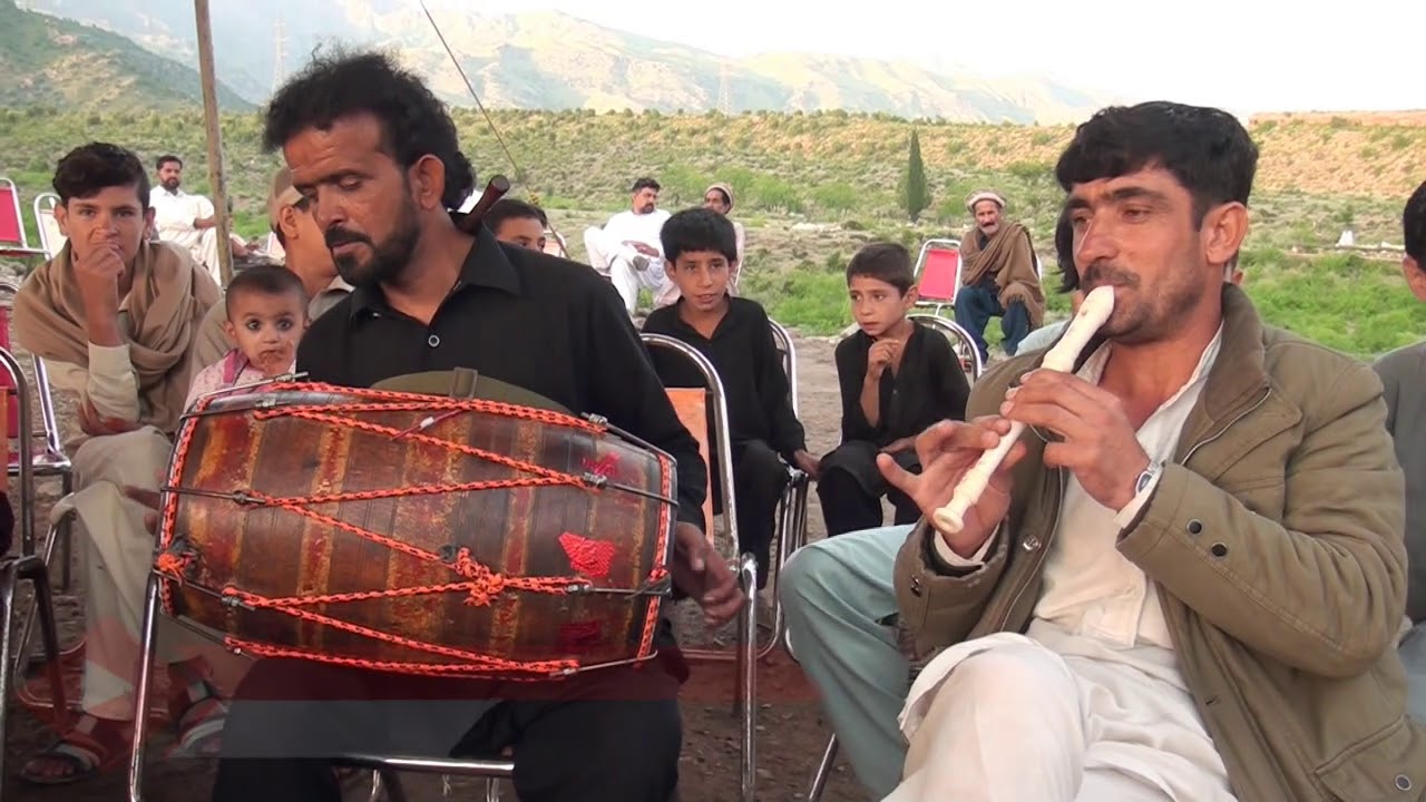 Pashto beautiful flute of flute.sajid H پشتو بانسری کی خوبصورت آواز ...