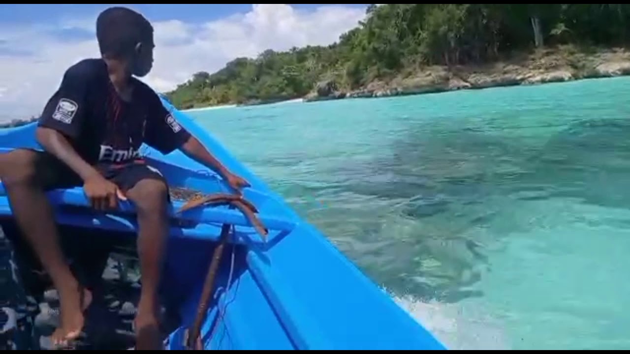 Spot toran beach - YouTube