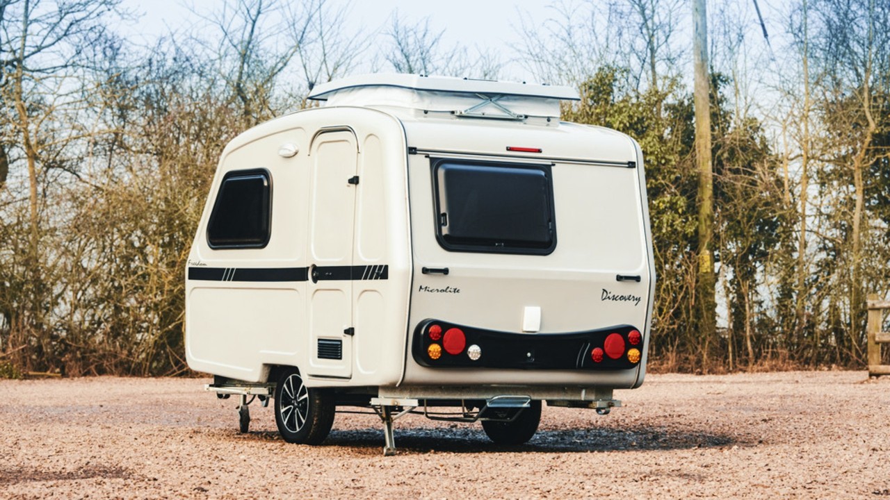 Freedom Microlite Discovery Is A 13 Foot Fiberglass Camper With ...