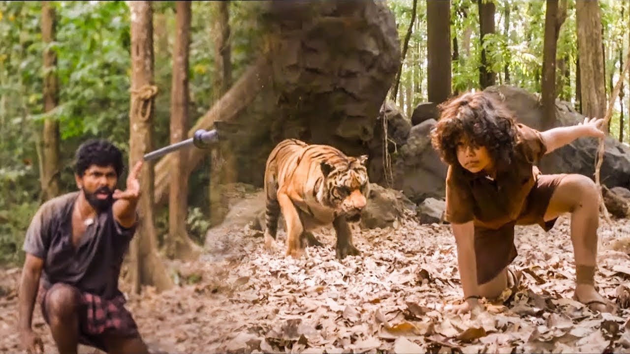 Mohanlal Movie Fighting With Tiger Scene | Namitha | Kamalinee ...