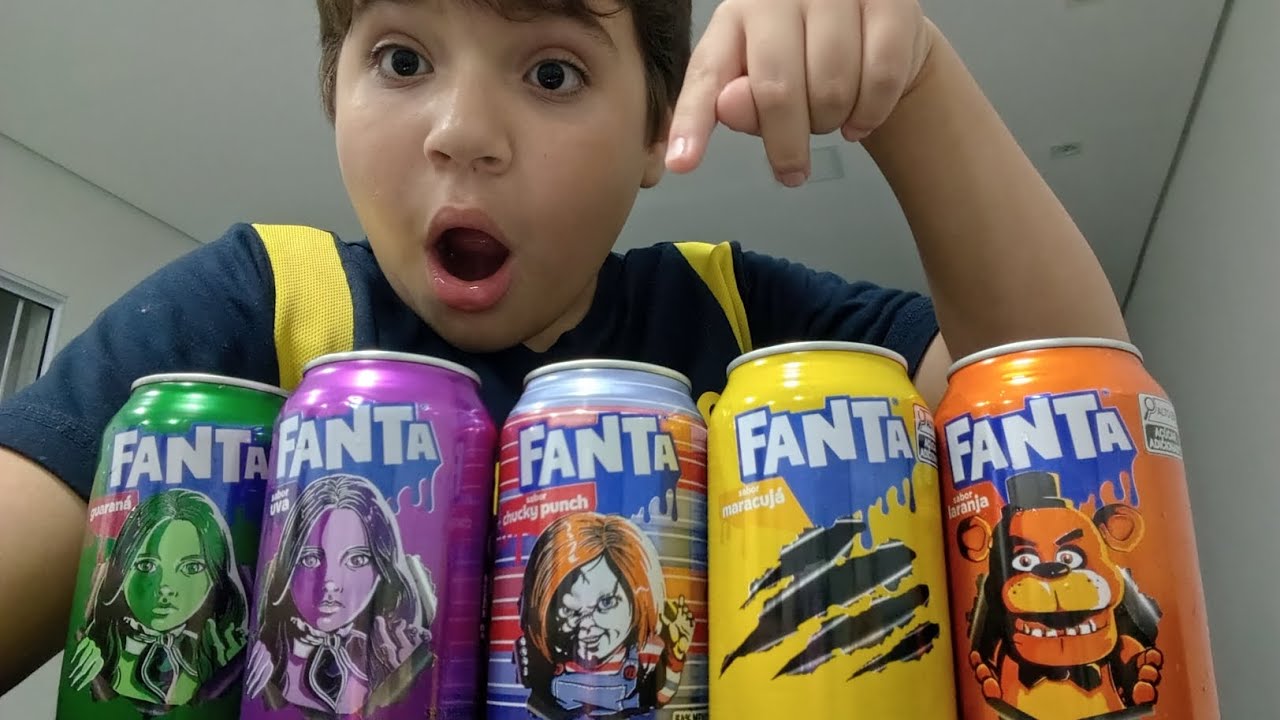 Coleção da Fanta de Halloween de 2025 inclusive a do Freddy fazbear de ...