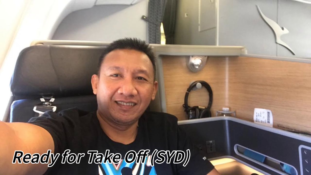 QANTAS QF41 Sydney (SYD) to Jakarta (CGK) Business Class - YouTube
