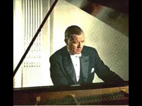 Jorge Bolet plays Chopin-Godowsky Waltz in D flat Op. 70 No. 3 - YouTube