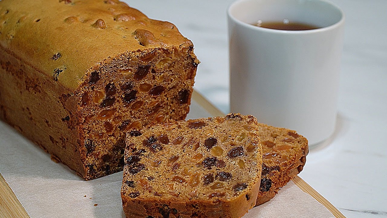 Ireland’s OWN Barmbrack also known as Brack cake - YouTube