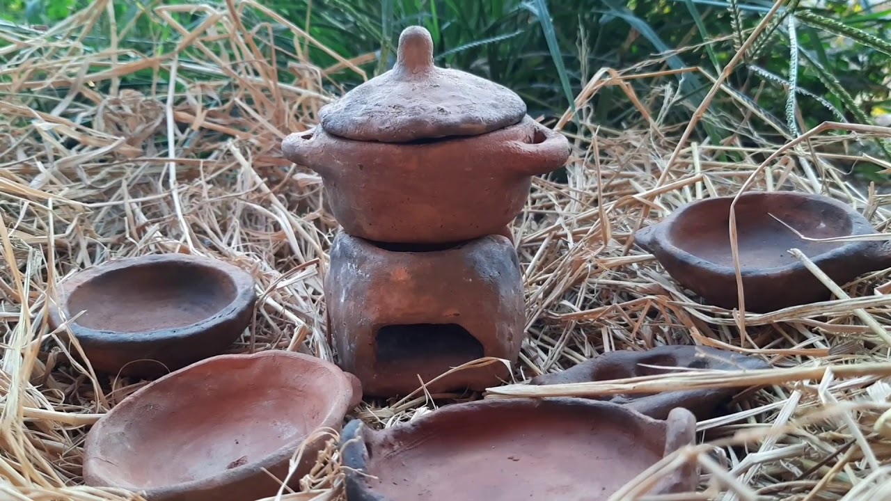 How to handle clay pot before use - YouTube
