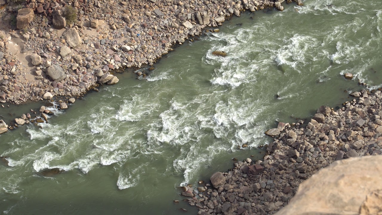 Rapid 24 Aerial View (Cataract Canyon) low water ~ 4500 cfs - YouTube